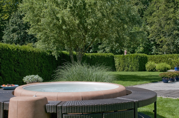 The Softub 300 is our most popular Softub by far!